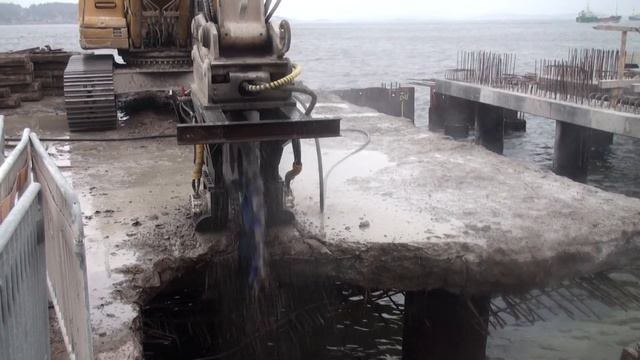 Фреза DMW Демонтаж пирса в Гётеборге