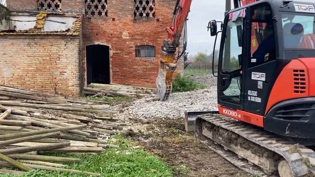 Поворотные гидроножницы – измельчитель армированного бетона IRP 5X Indeco