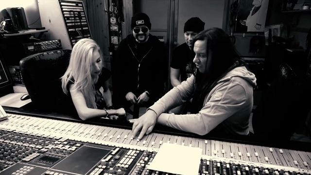 “Fly away” 2018 Koha/Savilov Flame of the rising soul