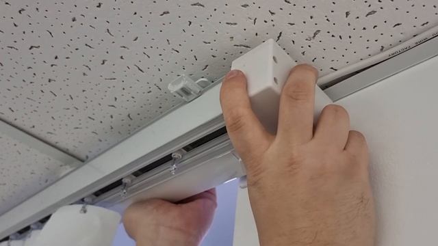 Демонтаж двигателя для вертикальных жалюзи