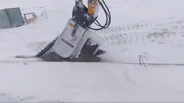 Траншеекопатель KTR 130 Kemroc, работа на полуострове Таймыр