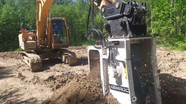 Цепной траншеекопатель для узких траншей KTR 1_запуск в Хабаровске, Россия