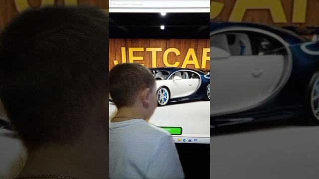 смотрю разные спорт кары