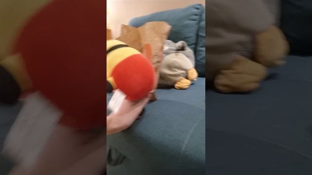 НЕПОСЕДЕ СДЕЛАЛИ ОТВЕРСТИЕ В ПАКЕТЕ #Rostic's #KFC #непоседа #фастфуд #Schoolboy #Runaway #скуф