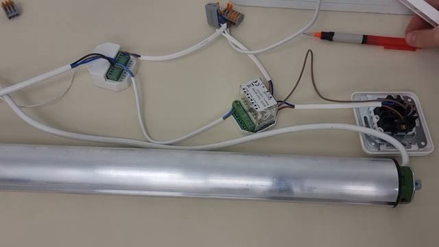 MR-350F пример работы двигателя подключенного к радиореле и групповому реле