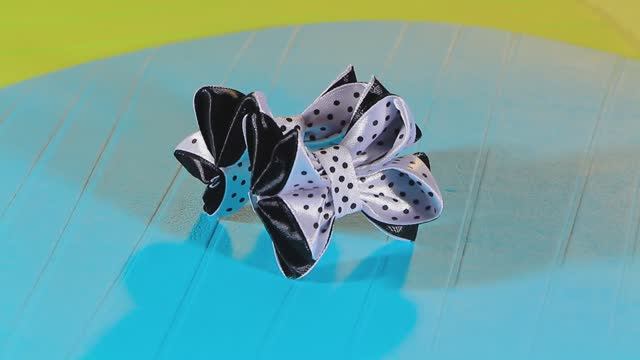 Маленькие бантики "Канзаши". Бантики из лент. Мария Калугина.
