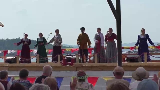 4 ноября в 15.00 приглашаем на концерт “Времен связующая нить” фольклорного ансамбля “Родники”!