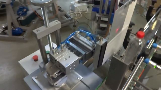 Аппликатор этикеток автоматический (с вакуумным механизмом переноса)