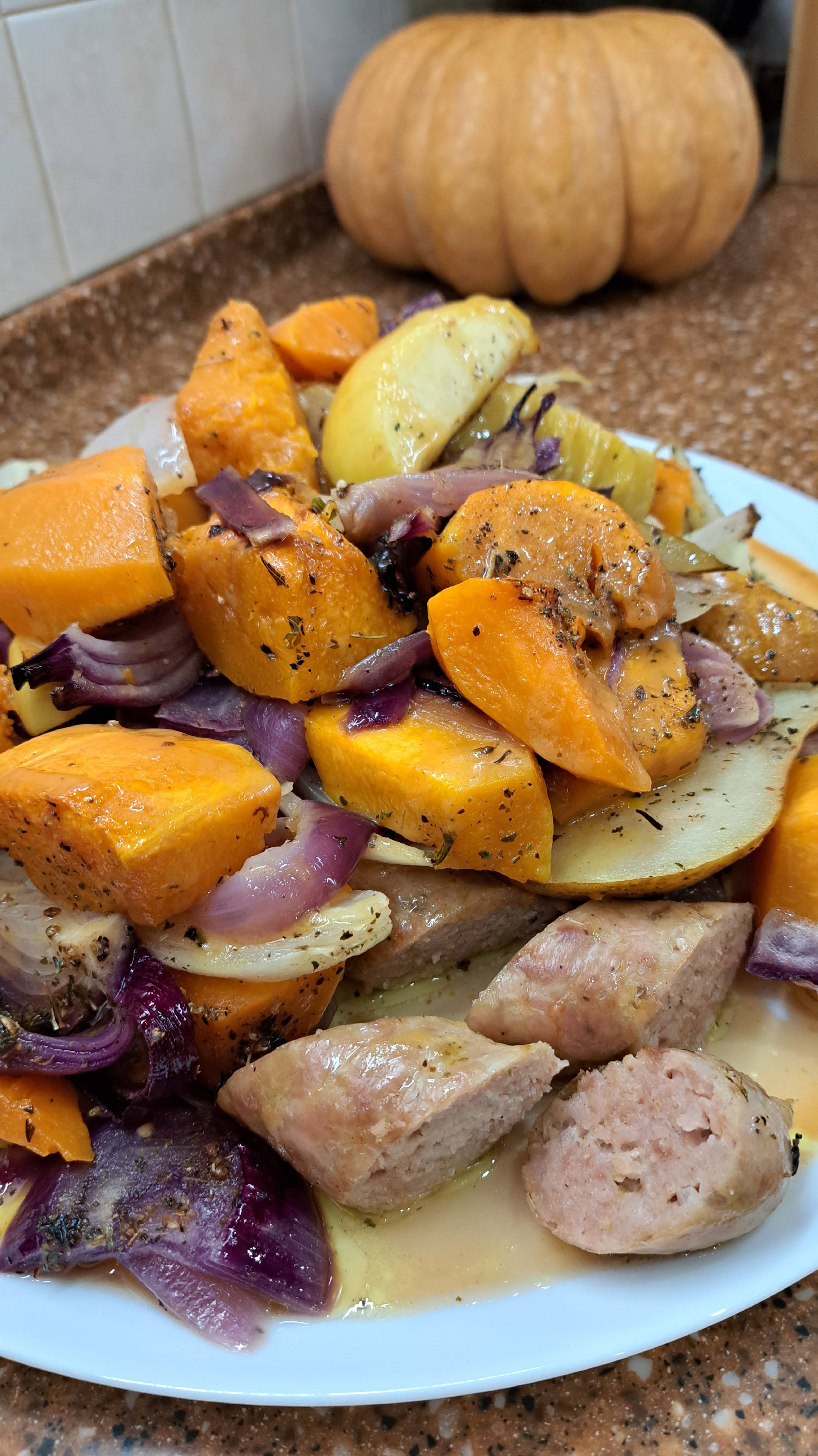 Запечённый чеснок с грушей