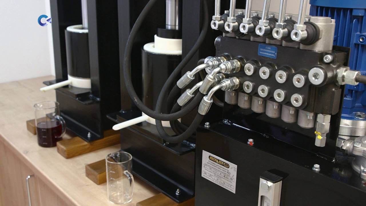 «Своё дело»: Мастерская сыродавленного масла