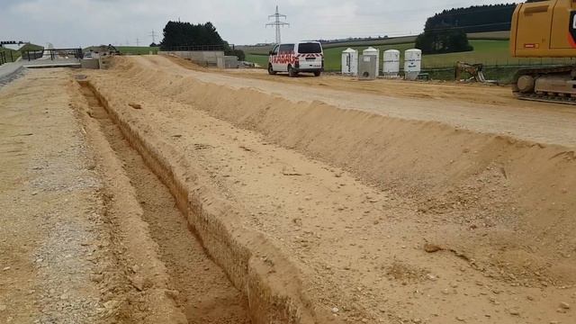 Траншеекопатель KTR с конвейерным выбросом