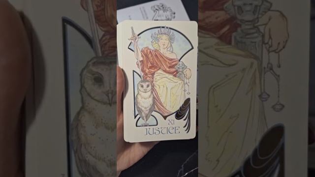 Одна из лучших колод карт Таро в стиле Ар-нуво👍