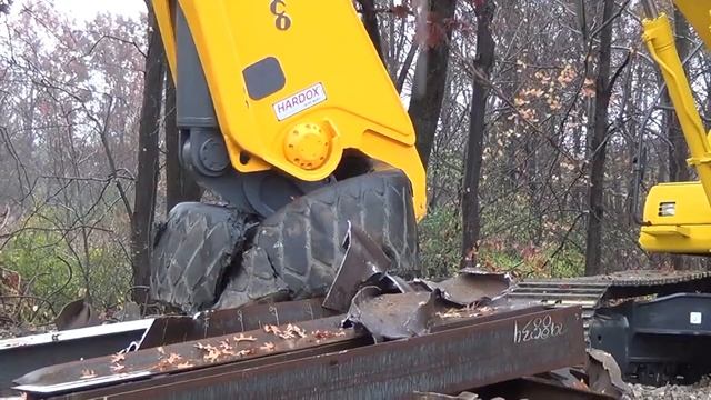 6,3 – тонные гидроножницы ISS 30/50 INDECO на РС 360 LC, Резка крупногабаритных шин