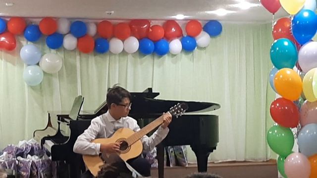 игра на гитаре - 1001 песенка