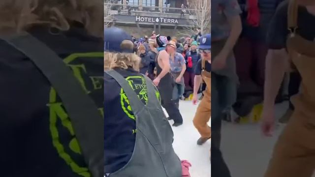 Чисто мужская эстафета.