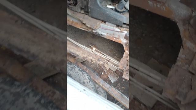 ремонт 2111 ремонт кузова днища и порогов продолжается