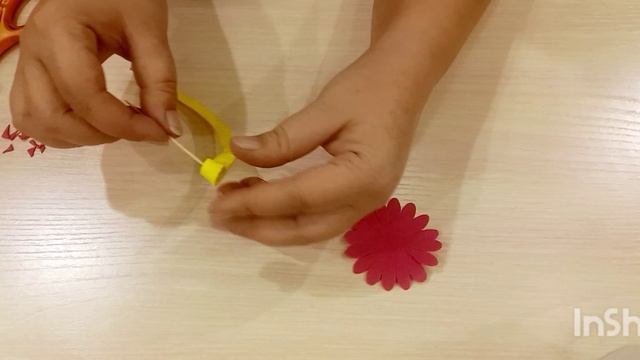 Красная ромашка из фоамирана своими руками. Мастер-класс ромашка