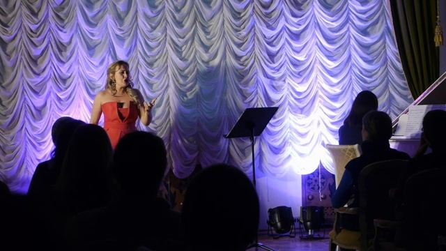 Романс "Кони-звери". Поет Елена Старкова