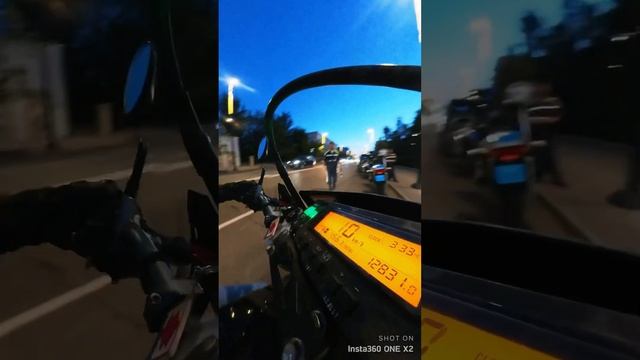 Ooops  #suzukidrz400sm #motogirl