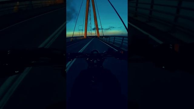 Eду на мотоцикле | LAST EMPIRE - Una Mattina