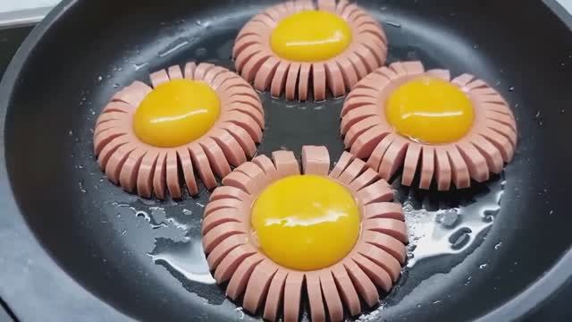 Оригинальны рецепт яичницы на завтрак | Просто и очень вкусно!