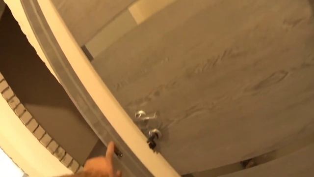 Установка дверей в 21 двери..Салон Красоты