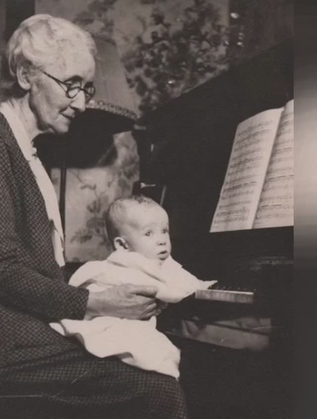 Little Glenn Gould & his family