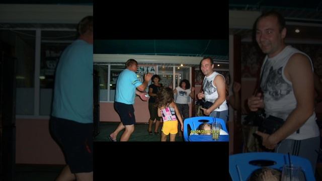 у мамы день рождение.