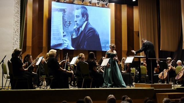 С. Рахманинов "Отрывок из Мюссе" поет Елена Старкова.