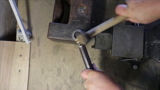 Ковка кольца у варгана. Сделай себе варган