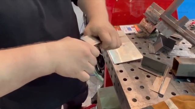 Лазерная сварка (видео-обзор)