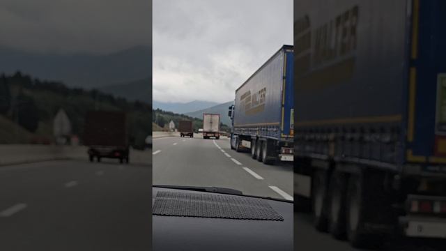 По дороге в Испанию. Солнца, к сожалению, не было...