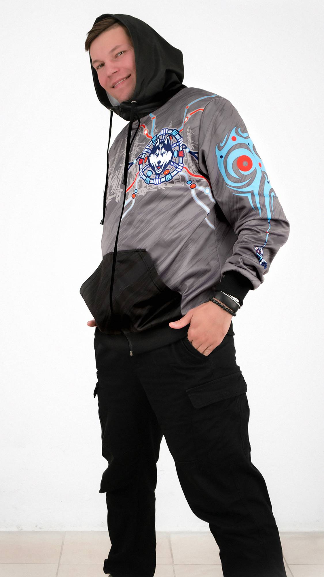 Толстовка ХАСКИ В ЛОВЦЕ (серая)