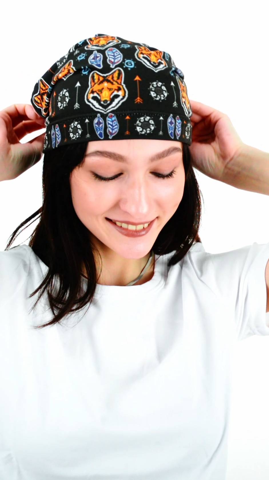 Шапка ЛИСА УЗОР (черная)