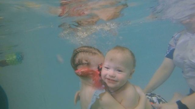 Аквацентр Китенок в Реутово - приглашает всех желающих в возрасте от 0 до 8 лет на занятия.