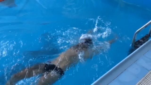 Грыжа позвоночника лечение в воде