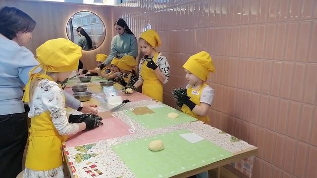 24-02 Маленький повар