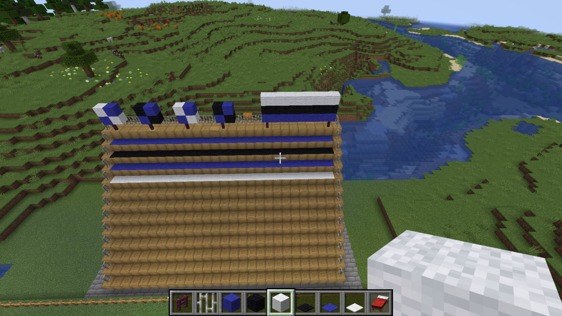 Я построил одну из трибун моего поля.
Тяжело......