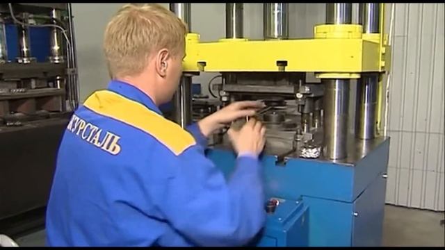 ПВ-100 - гидравлический вертикальный пресс