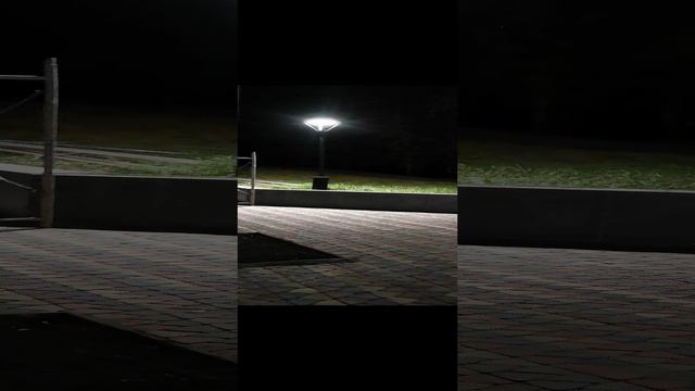 Неудачный вариант паркового светильника