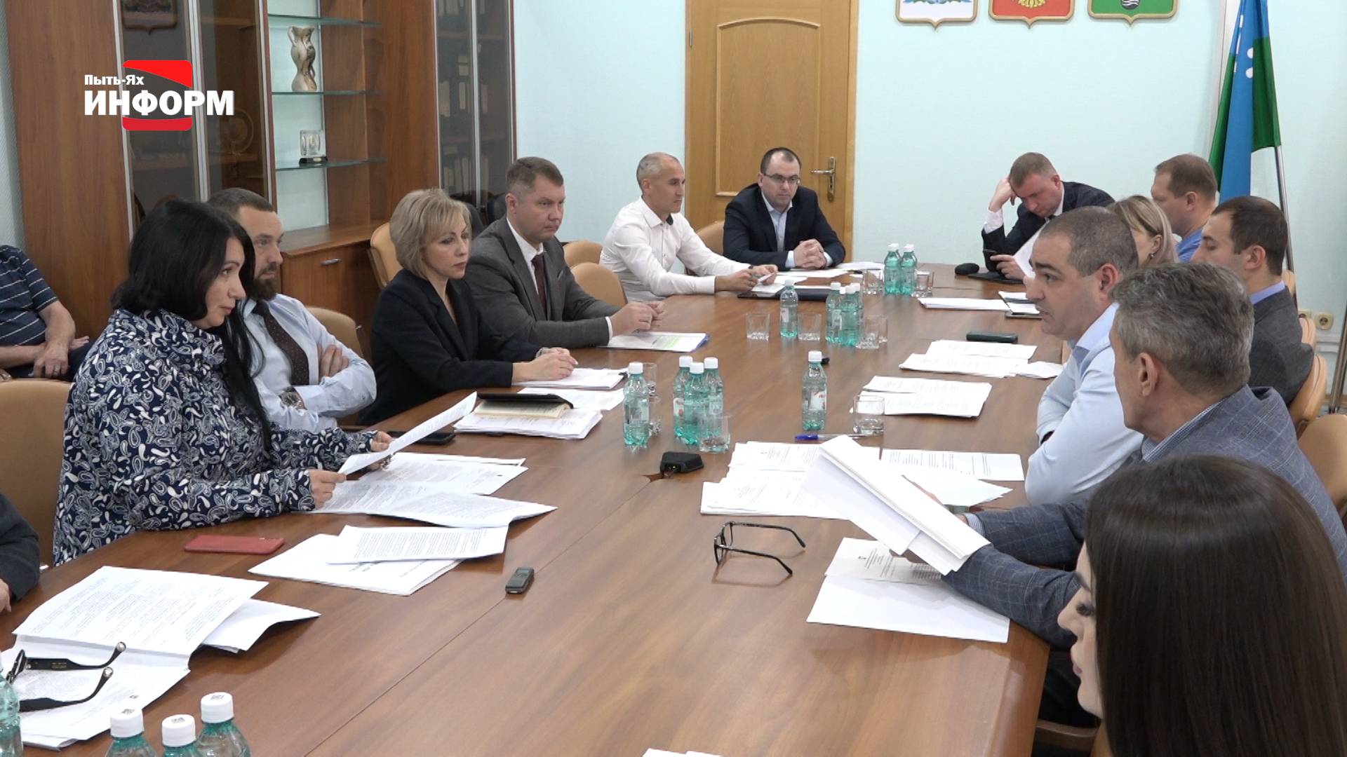 Заседание депутатской комиссии по жилищной комиссии