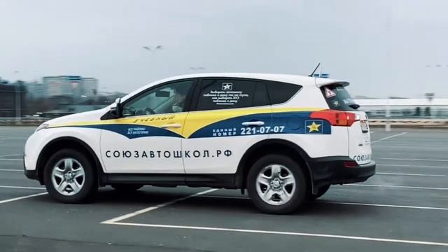 Toyota RAV4  versus Kia Sportage