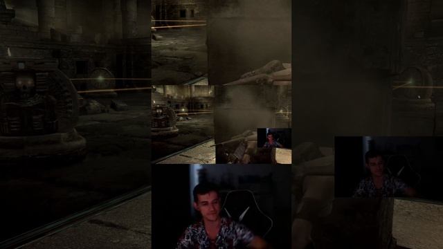 Лучом сквозь колонну 🍀 Beam through the column 🍀 #ResidentEvil5 #shorts #last_student