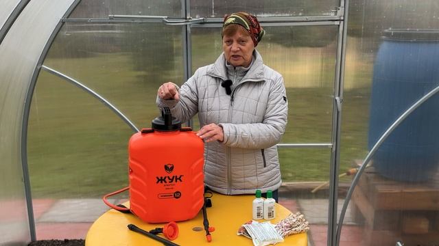 Чем и когда опрыскивать деревья и кустарники - полезное видео с канала "Просто Марина"