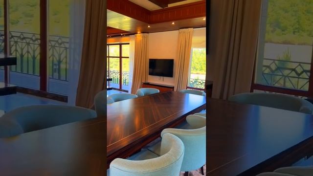 Готовый дизайн интерьера нового загородного дома 900 м². Дом в продаже!