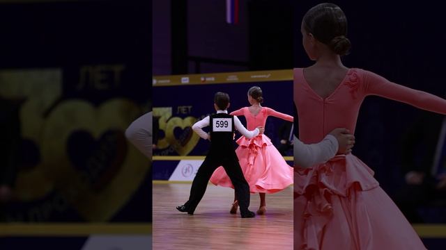 Танго - Гр.№38 - ВФМ Ю-2+1 American Smooth 1/2 F