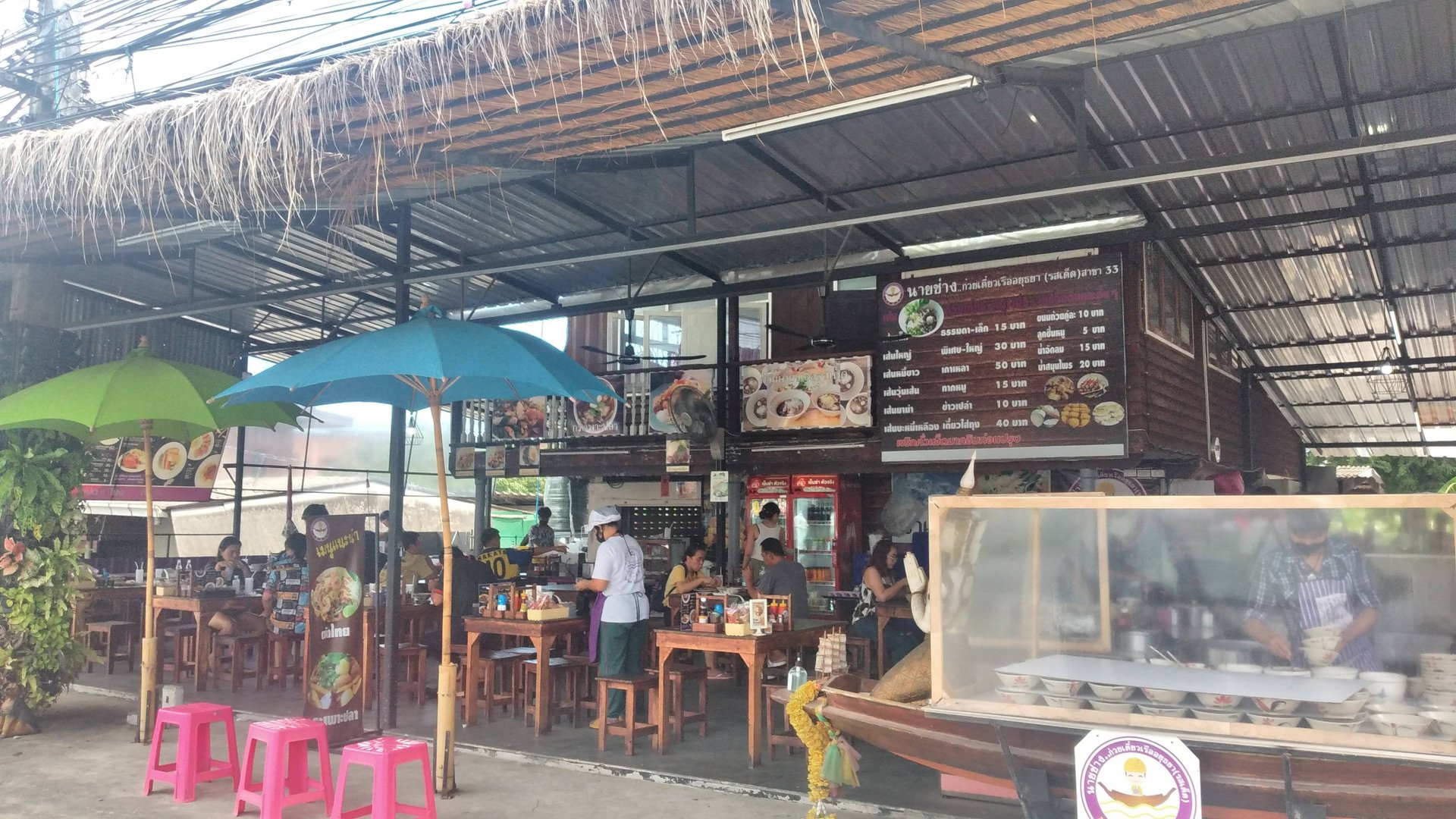 просто вкусненько ч.4 трактиръ на дороге. столовка-макашница-кафешка. падтай ผัดไทย padtai