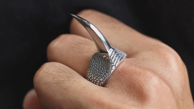 Процесс создания Коготь из старых пассатиж!