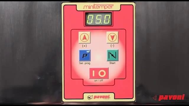 Аппарат для темперирования шоколада Pavoni Minitemper