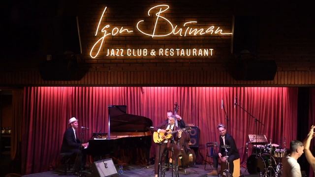 El cuarto de Tula - Sandor´s Trio